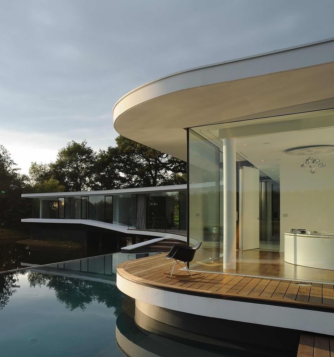 White Snake House - Architecture Hunter